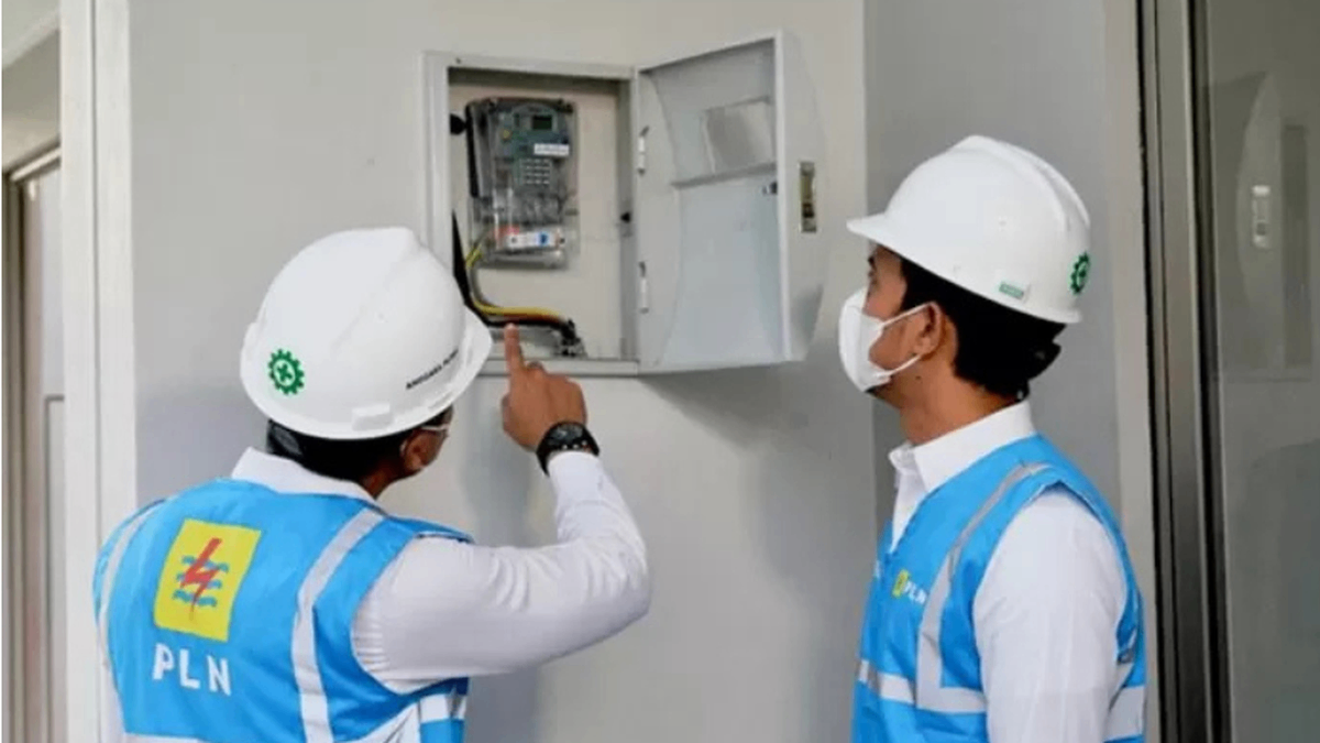 Cek disini, Tarif Listrik PLN per kWh Terbaru November 2025 | Narasi TV